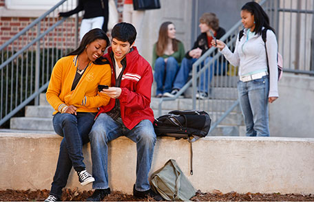 Teaching healthy relationships helps prevent teenage sexual dating ...